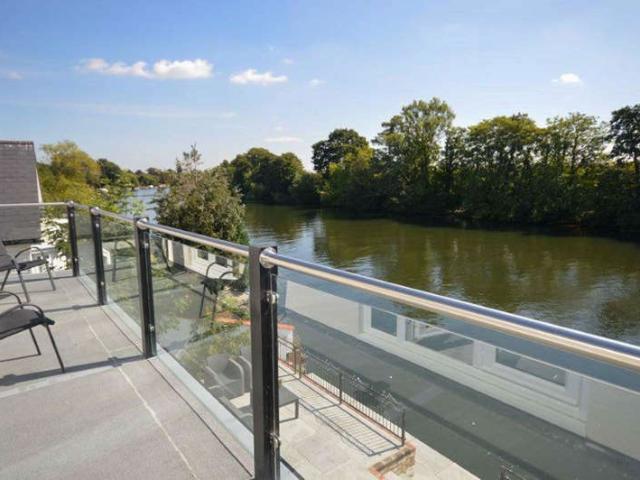 3 Bedroom Detached House