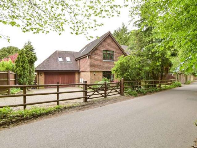 3 Bedroom Detached House