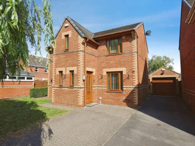 3 Bedroom Detached House