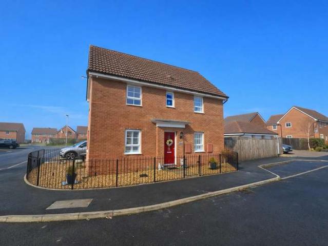 3 Bedroom Detached House