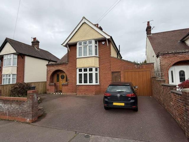 3 Bedroom Detached House