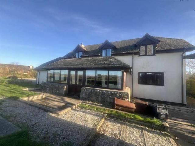 3 Bedroom Detached House