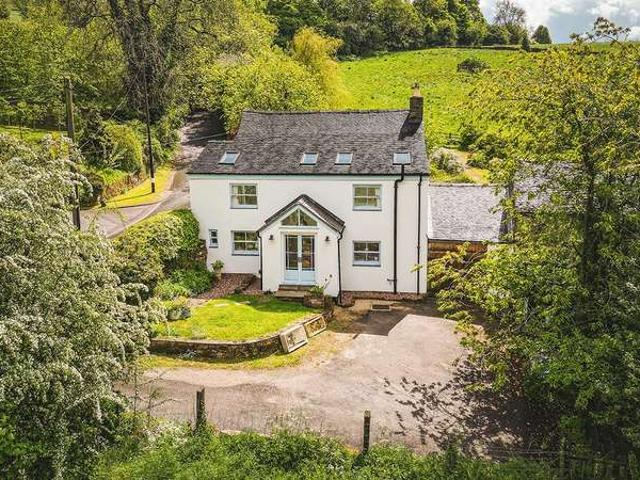 3 Bedroom Detached House
