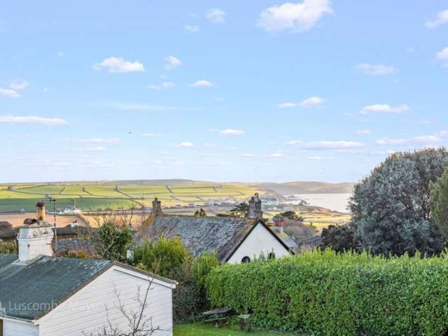 3 Bedroom Detached House