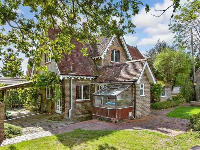 3 Bedroom Detached House