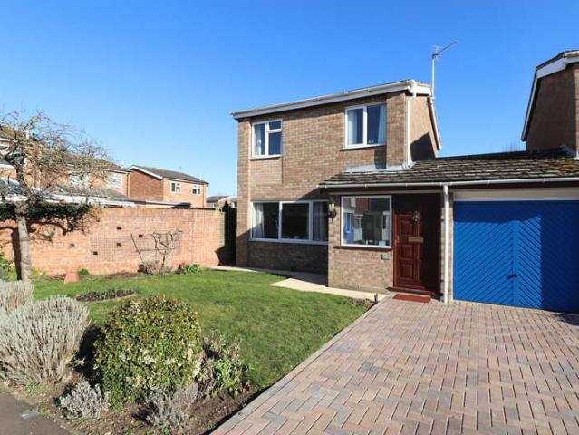 3 Bedroom Detached House