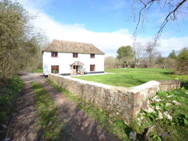 3 Bedroom Detached House