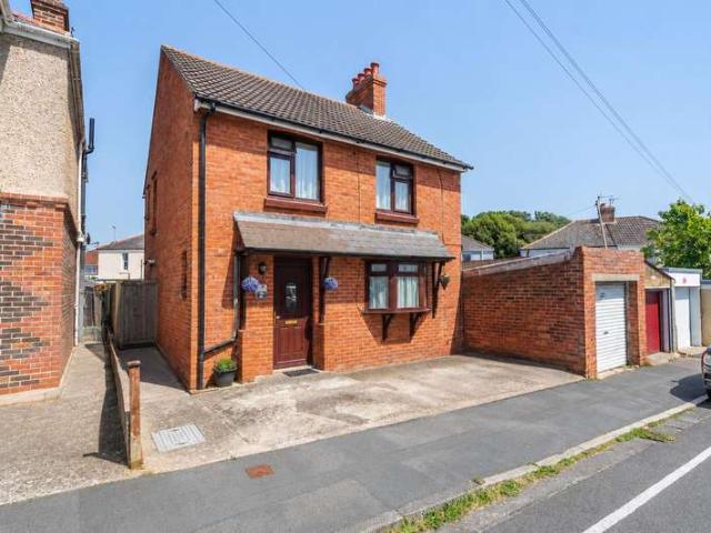 3 Bedroom Detached House