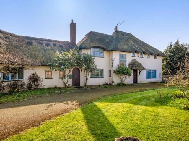 3 Bedroom Detached House