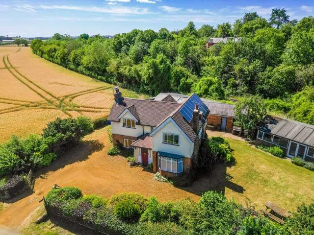 3 Bedroom Detached House
