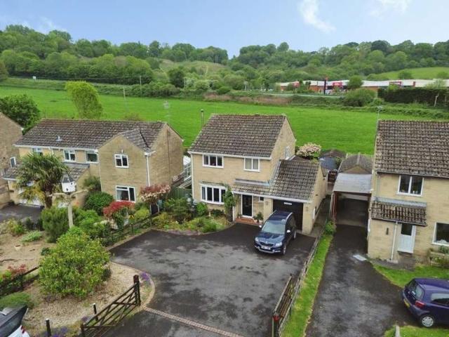 3 Bedroom Detached House