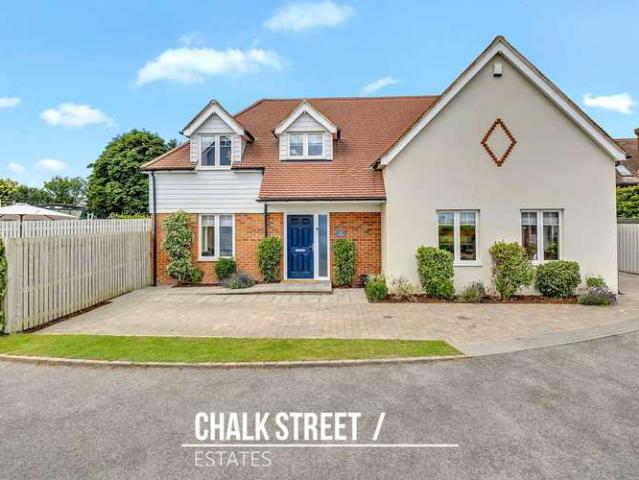 3 Bedroom Detached House