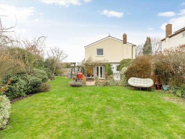 3 Bedroom Detached House