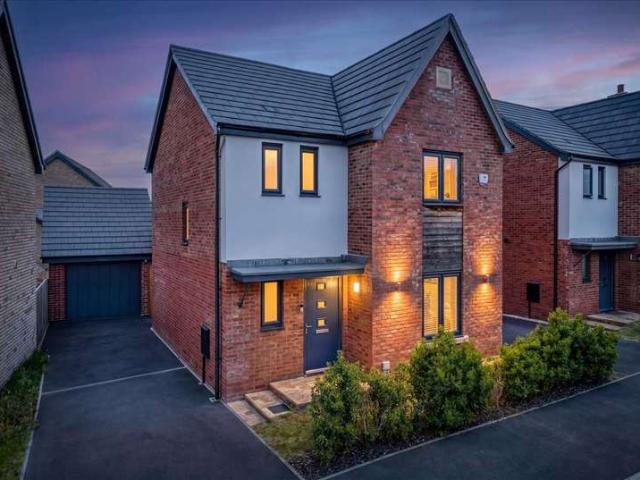 3 Bedroom Detached House