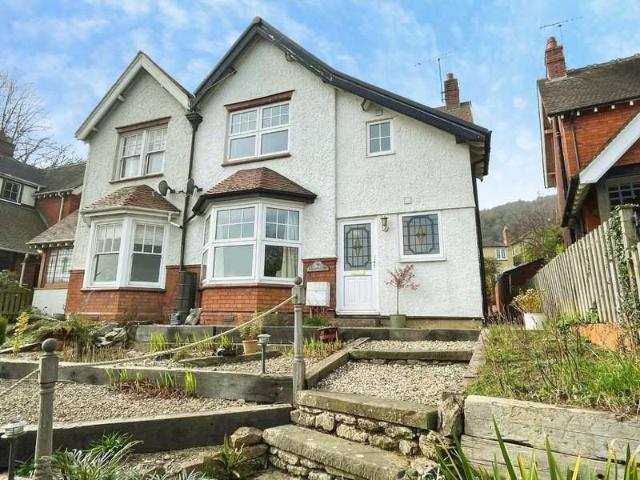 3 Bedroom Detached House