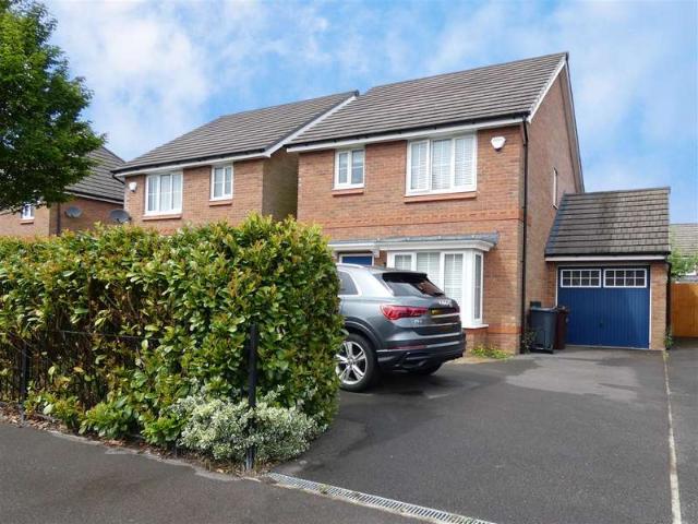 3 Bedroom Detached House