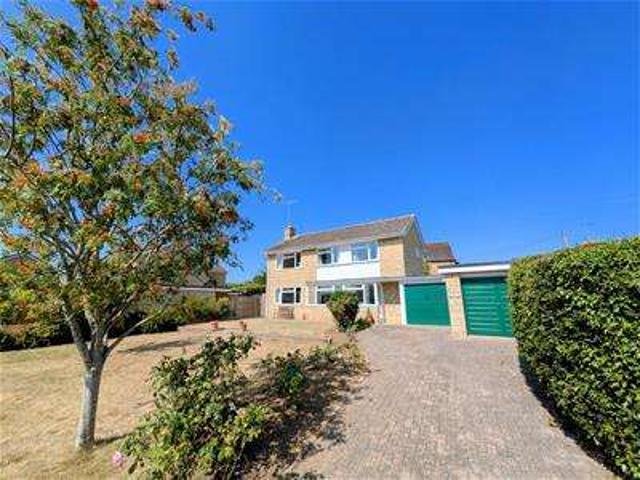 3 Bedroom Detached House