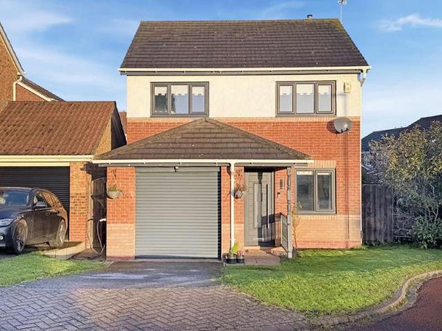 3 Bedroom Detached House