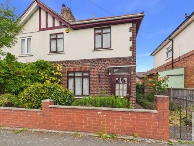 3 Bedroom Detached House