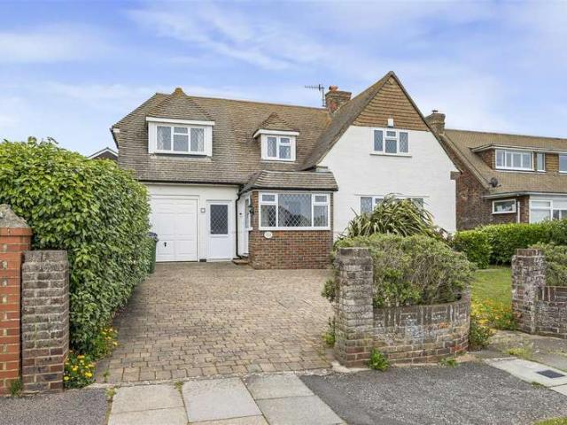 3 Bedroom Detached House
