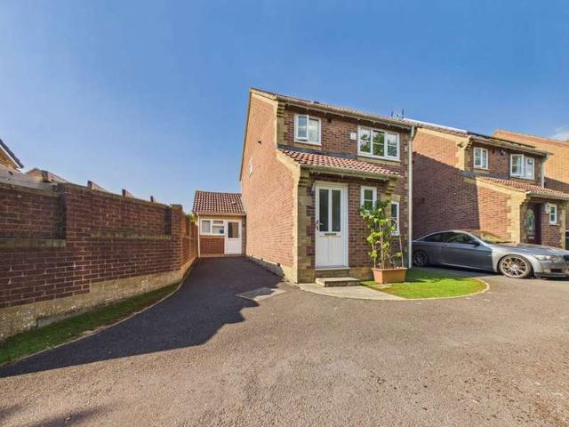3 Bedroom Detached House