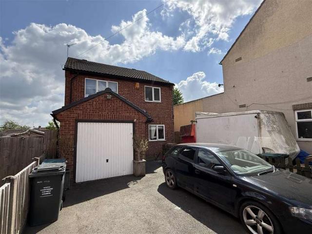 3 Bedroom Detached House