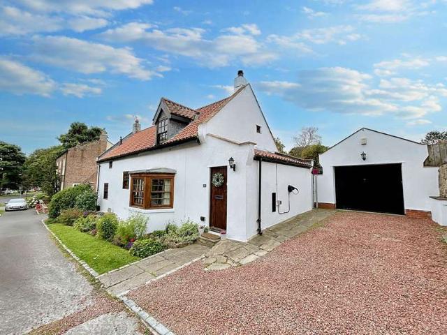 3 Bedroom Detached House