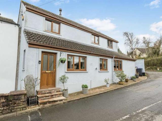 3 Bedroom Detached House