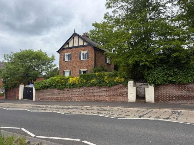 3 Bedroom Detached House