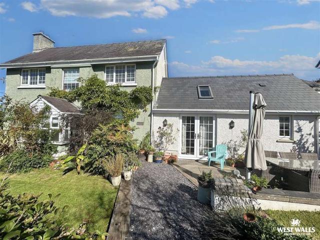 4 Bedroom Detached House