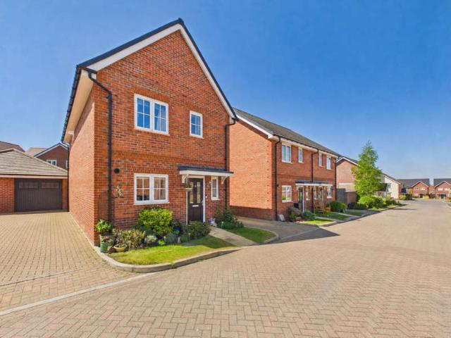 3 Bedroom Detached House