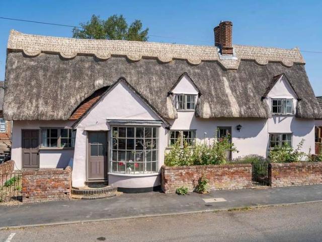 3 Bedroom Detached House