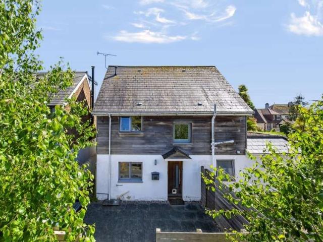 3 Bedroom Detached House