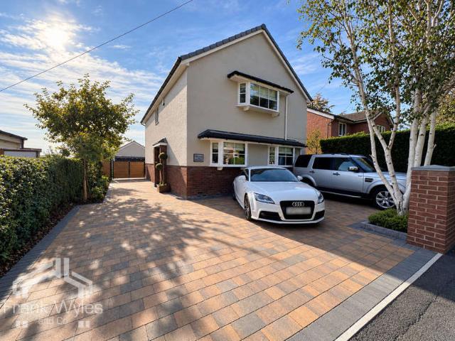 3 Bedroom Detached House