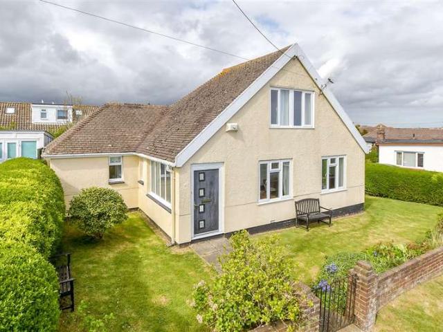 3 Bedroom Detached House