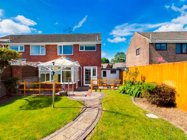 3 Bedroom Detached House