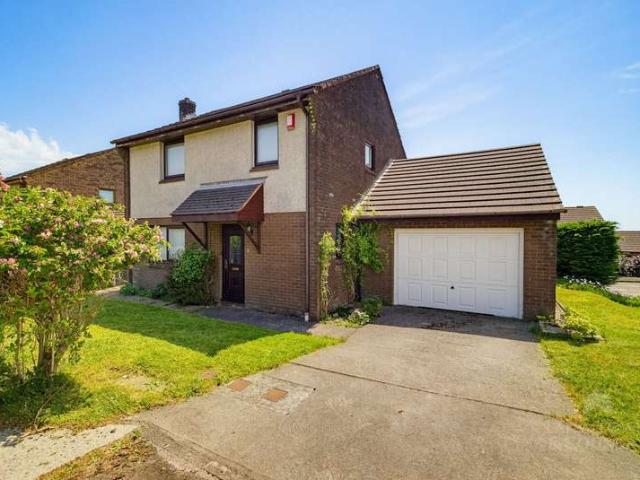3 Bedroom Detached House
