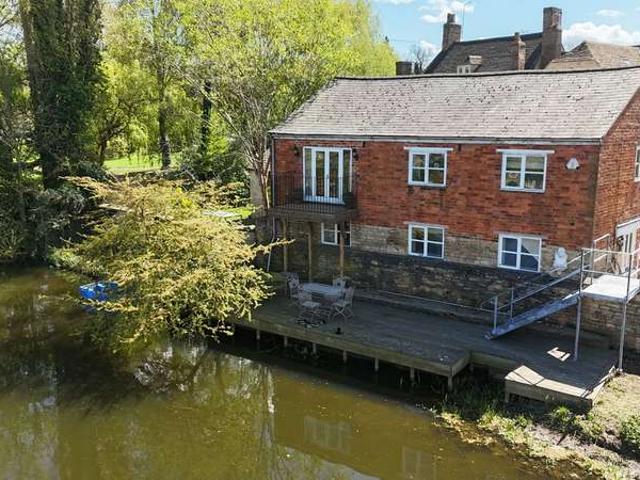 3 Bedroom Detached House