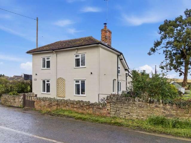 3 Bedroom Detached House