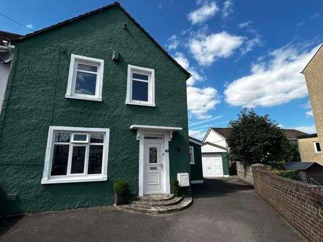 3 Bedroom Detached House
