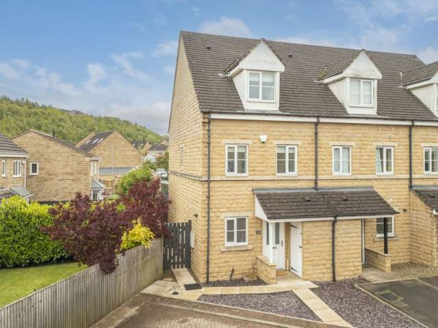 3 Bedroom Detached House