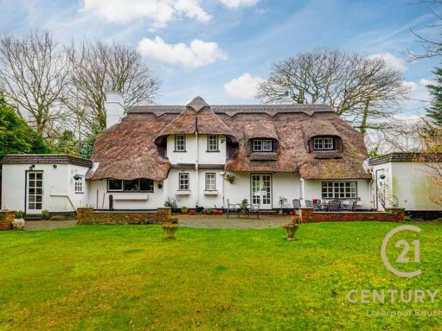 3 Bedroom Detached House