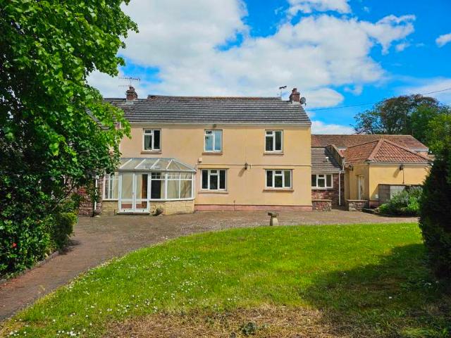 3 Bedroom Detached House