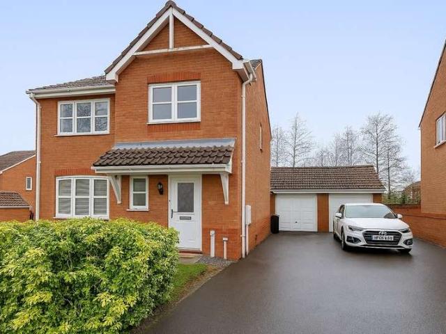 3 Bedroom Detached House