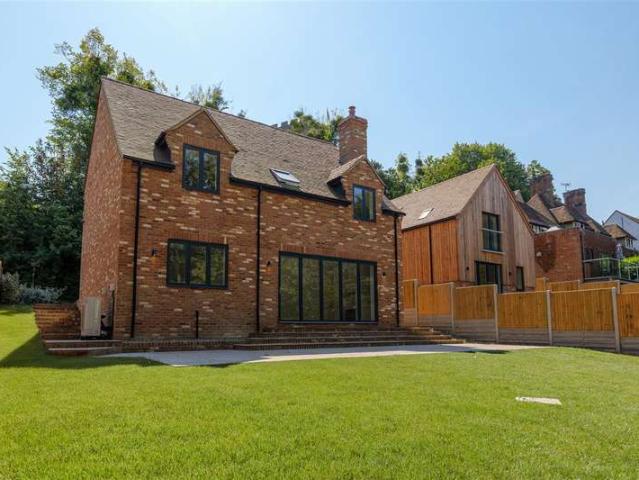 3 Bedroom Detached House
