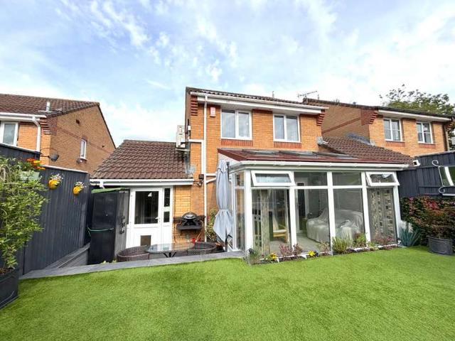 3 Bedroom Detached House