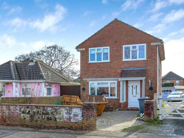3 Bedroom Detached House
