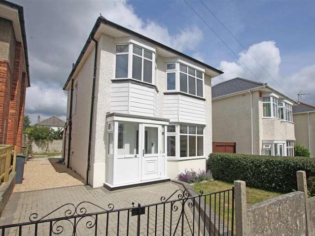 3 Bedroom Detached House