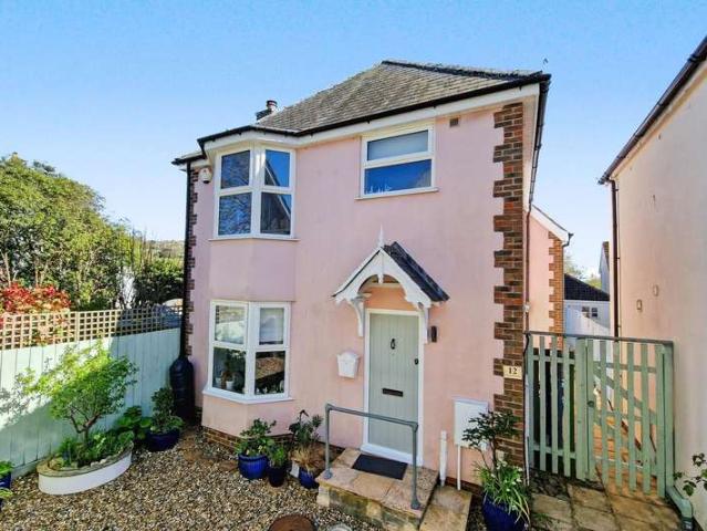 3 Bedroom Detached House