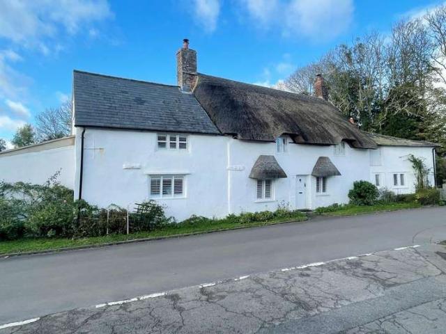 3 Bedroom Detached House
